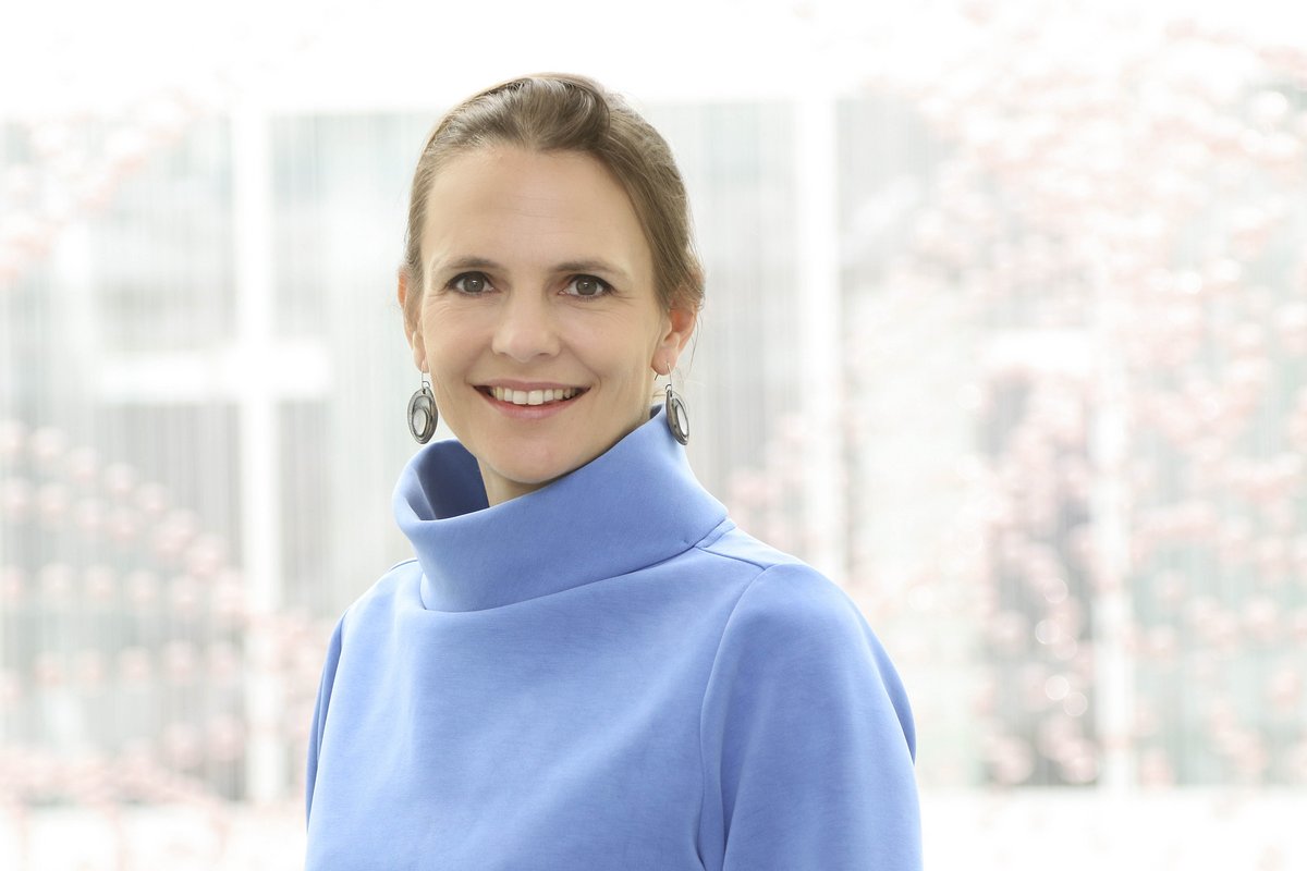 Prestigious award for Lena Maier-Hein from the DKFZ - German Cancer ...